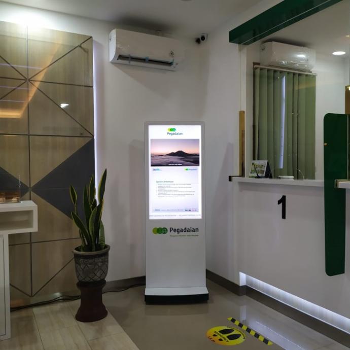 Pegadaian Digital Signage Floorstand | Innograph.com